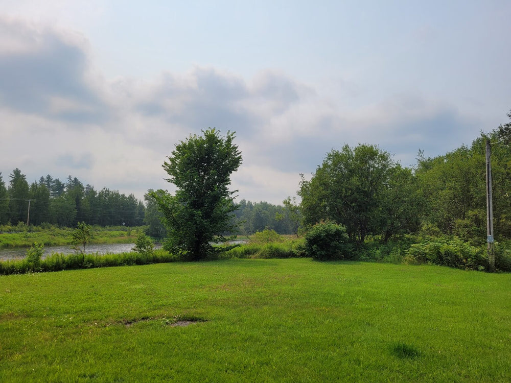 Chalet Rental and Campground in Moffet Quebec – Sur La Riviere